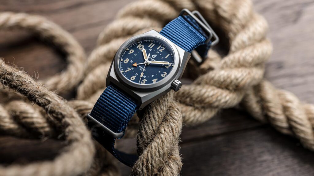 Boldr Venture GMT Blue Titanium - Corvus
