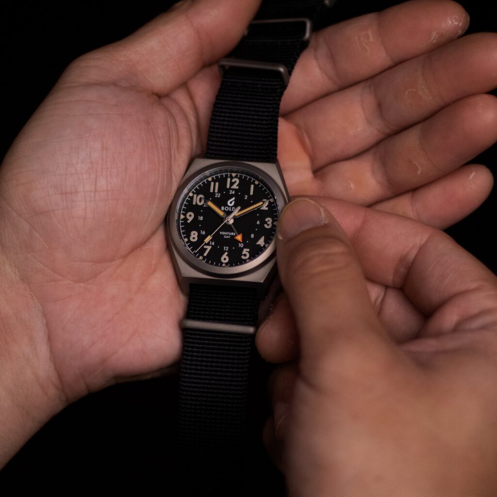 Boldr Venture GMT Black Titanium - Corvus