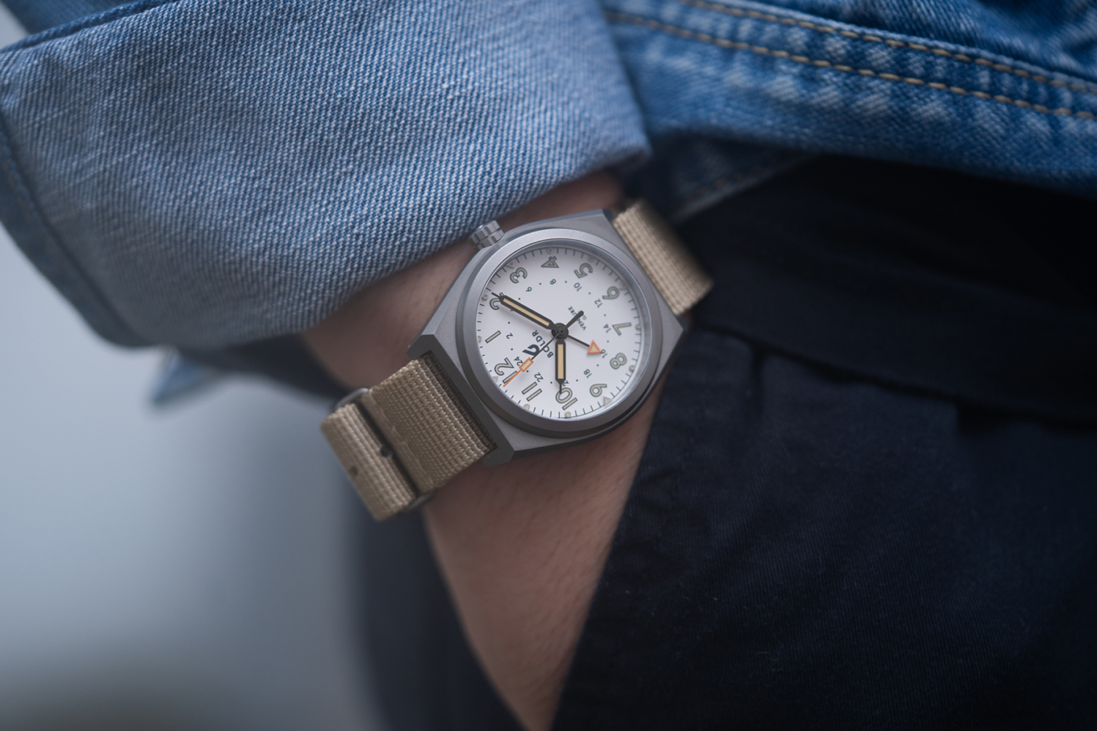 Boldr Venture GMT Khaki Titanium - Corvus