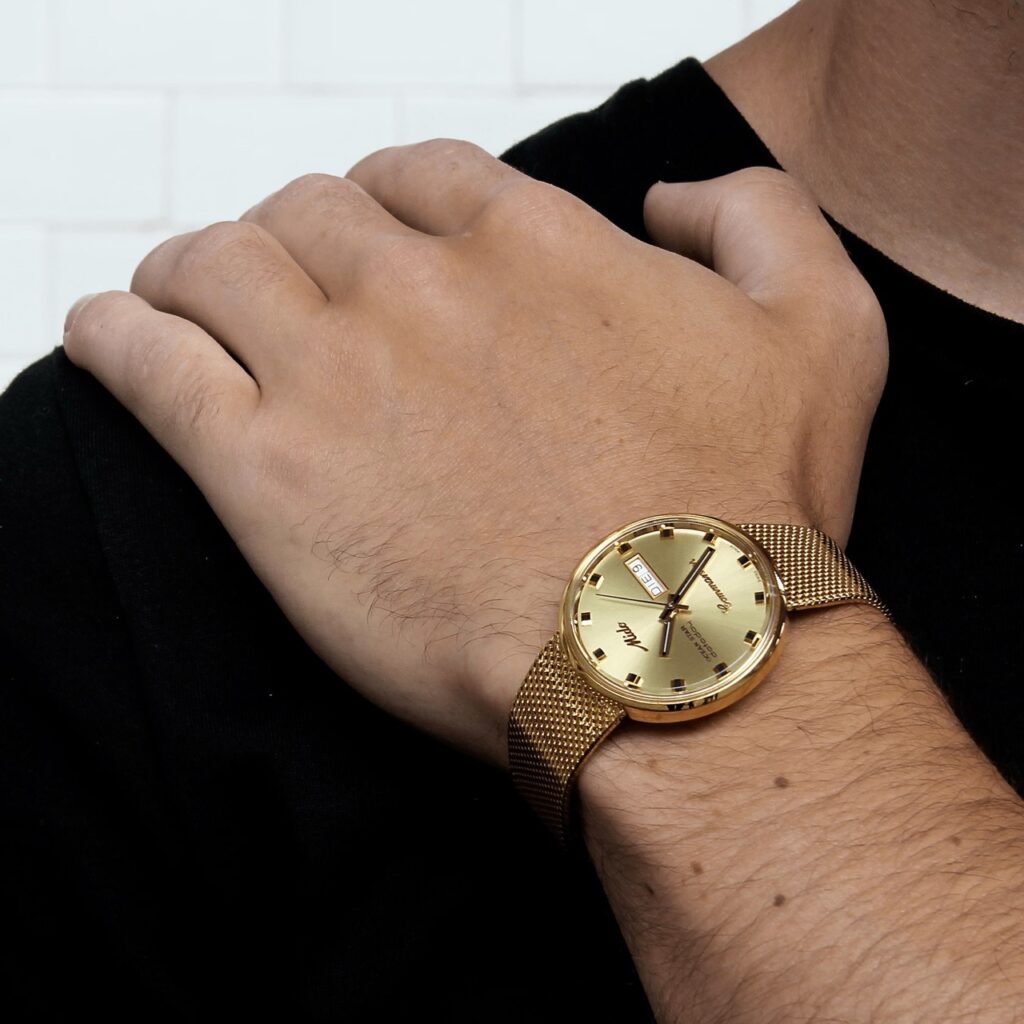 Mido Commander 1959 Automatico Gold M8429.3.22.13 - Corvus